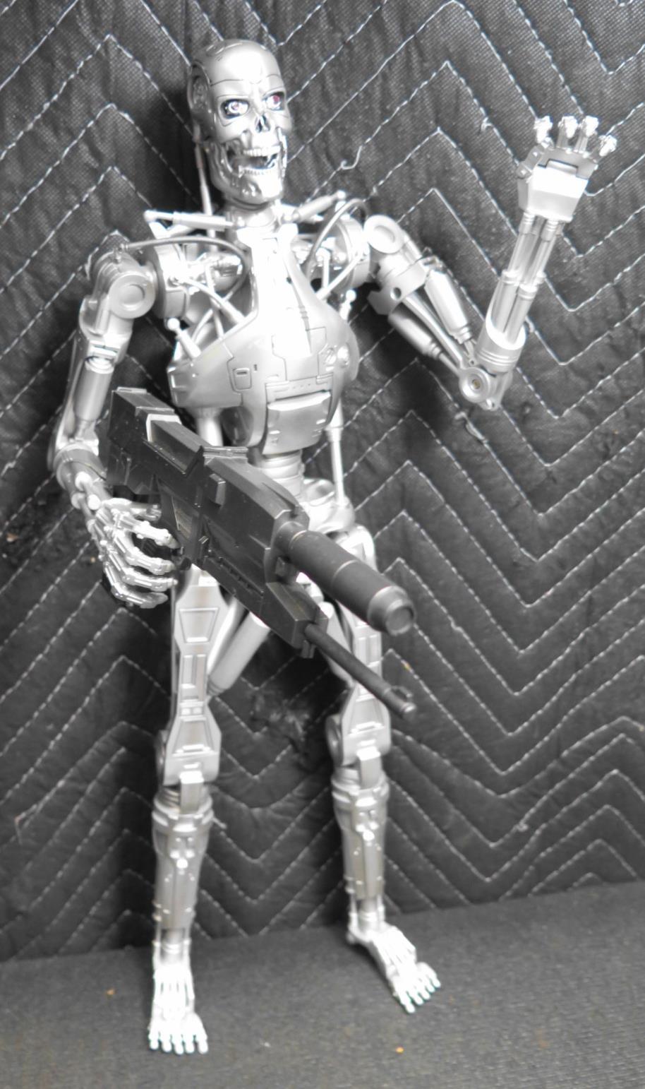 NECA the Terminator T-800 Endoskeleton Action Figure 18-inch, 1/4 Scal ...